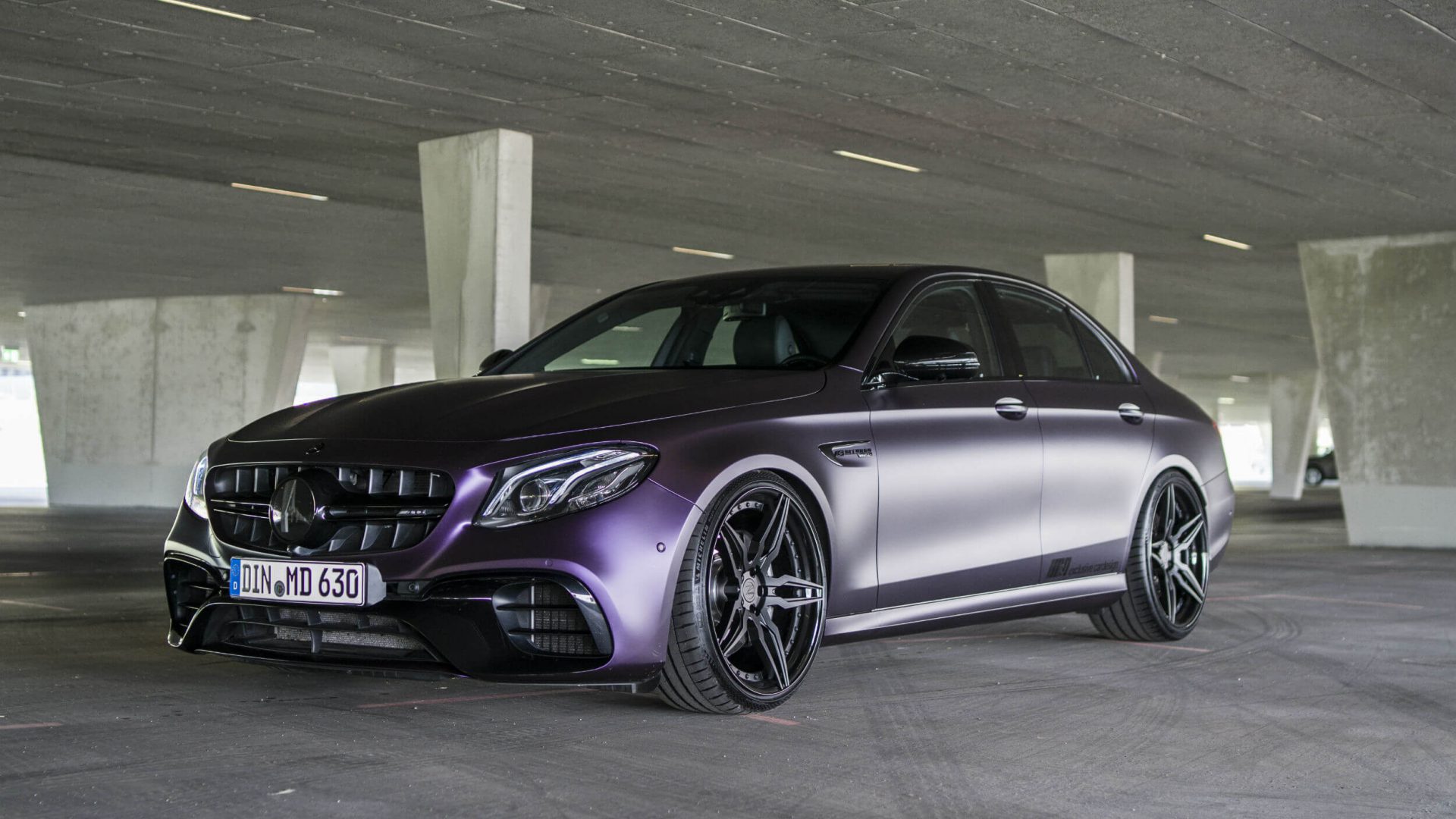 Mercedes-AMG E63 W213 - Vollfolierung in KPMF Purple/Black Iridescent ...