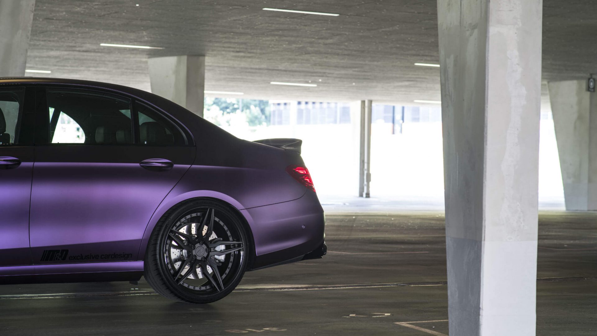 Mercedes-AMG E63 W213 - Vollfolierung in KPMF Purple/Black Iridescent ...