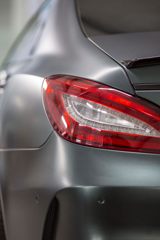Mercedes CLS W218 Facelift - Folierung in PWF Matt Smaragd Metallic ...
