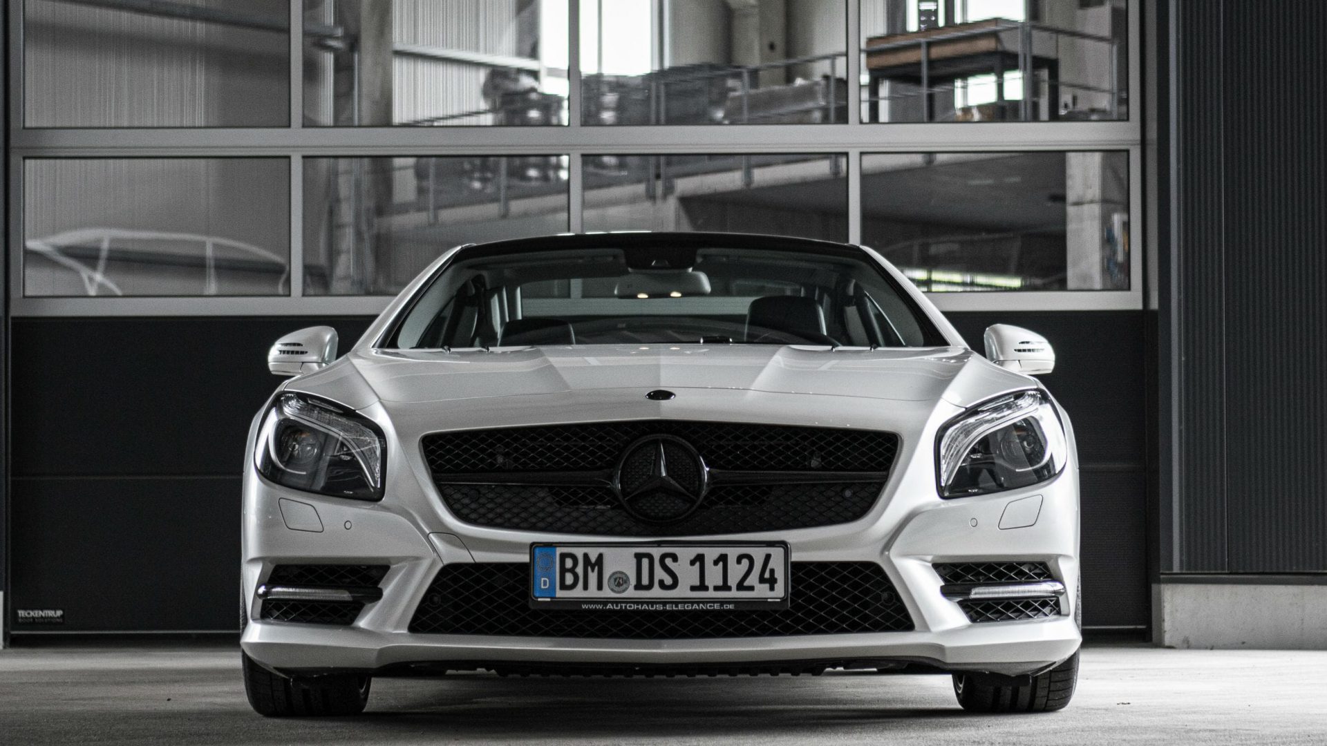 Mercedes SL 500 R231 - Folierung in Avery Diamond White - M&D exclusive ...