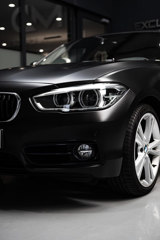 BMW 1er F20 - Wrapping in Oracal 631-070 Matt Black - M&D exclusive ...
