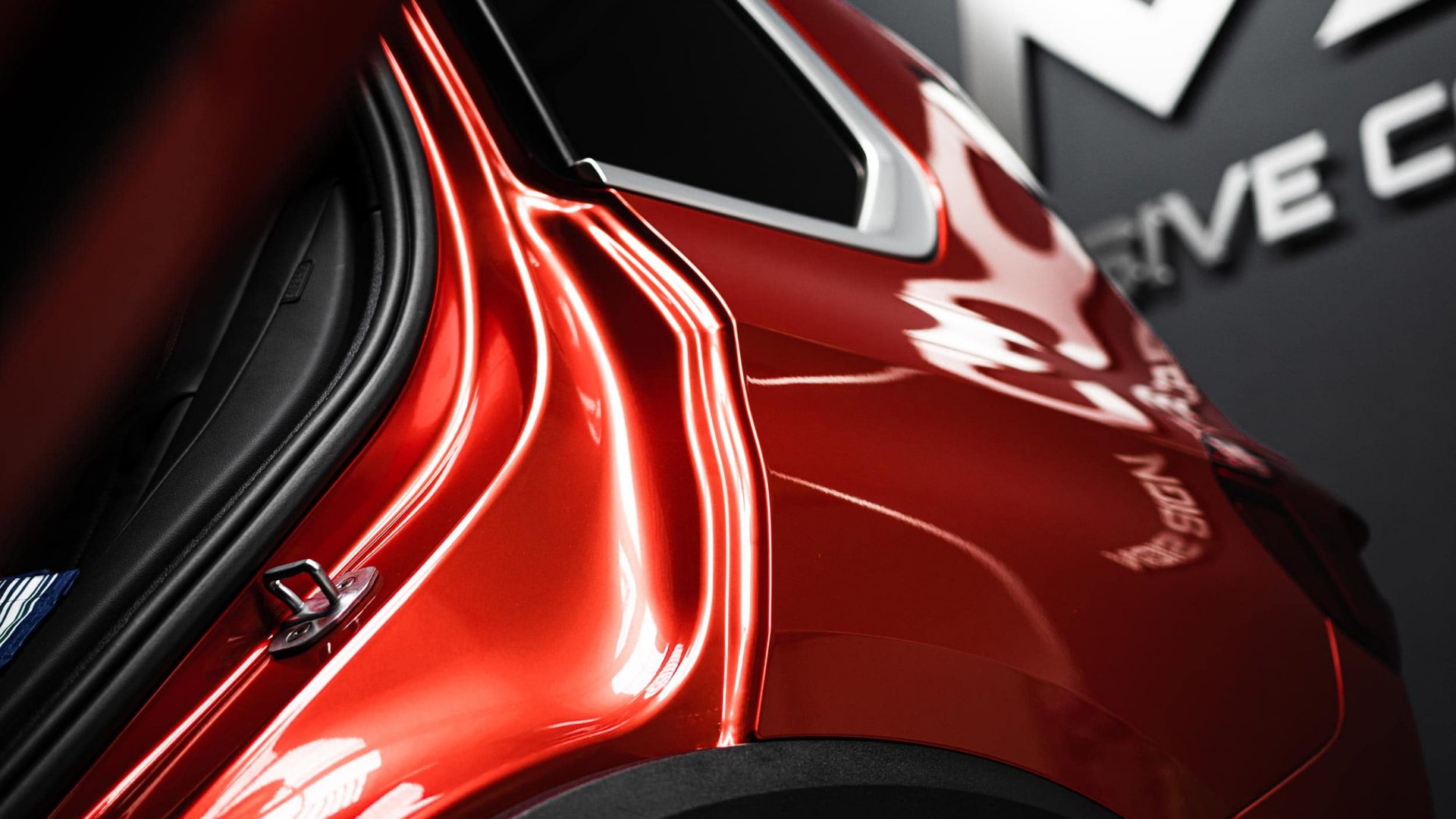 BMW X5 G05 - Folierung in PWF Ruby Red CC 4115 - M&D exclusive cardesign