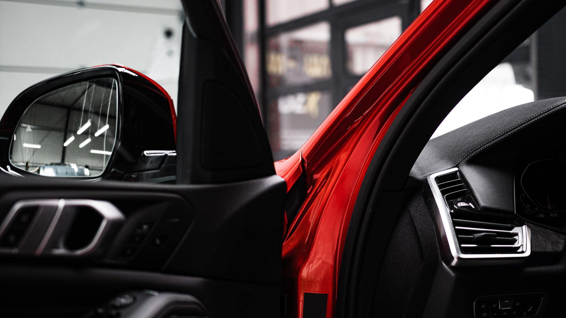 BMW X5 G05 - Wrapping in PWF Ruby Red CC 4115 - M&D exclusive cardesign