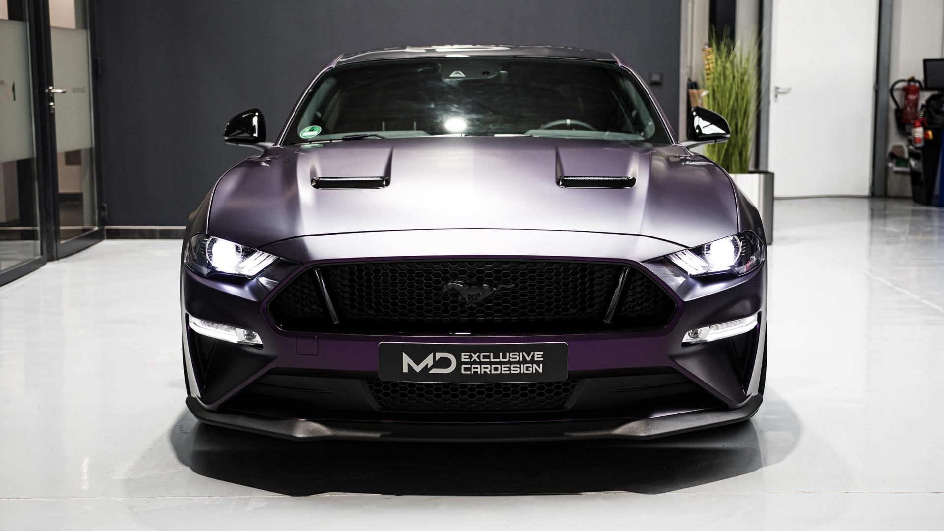 Ford Mustang VI GT FastBack 5.0 - Wrapping in KPMF Matt Purple Black ...