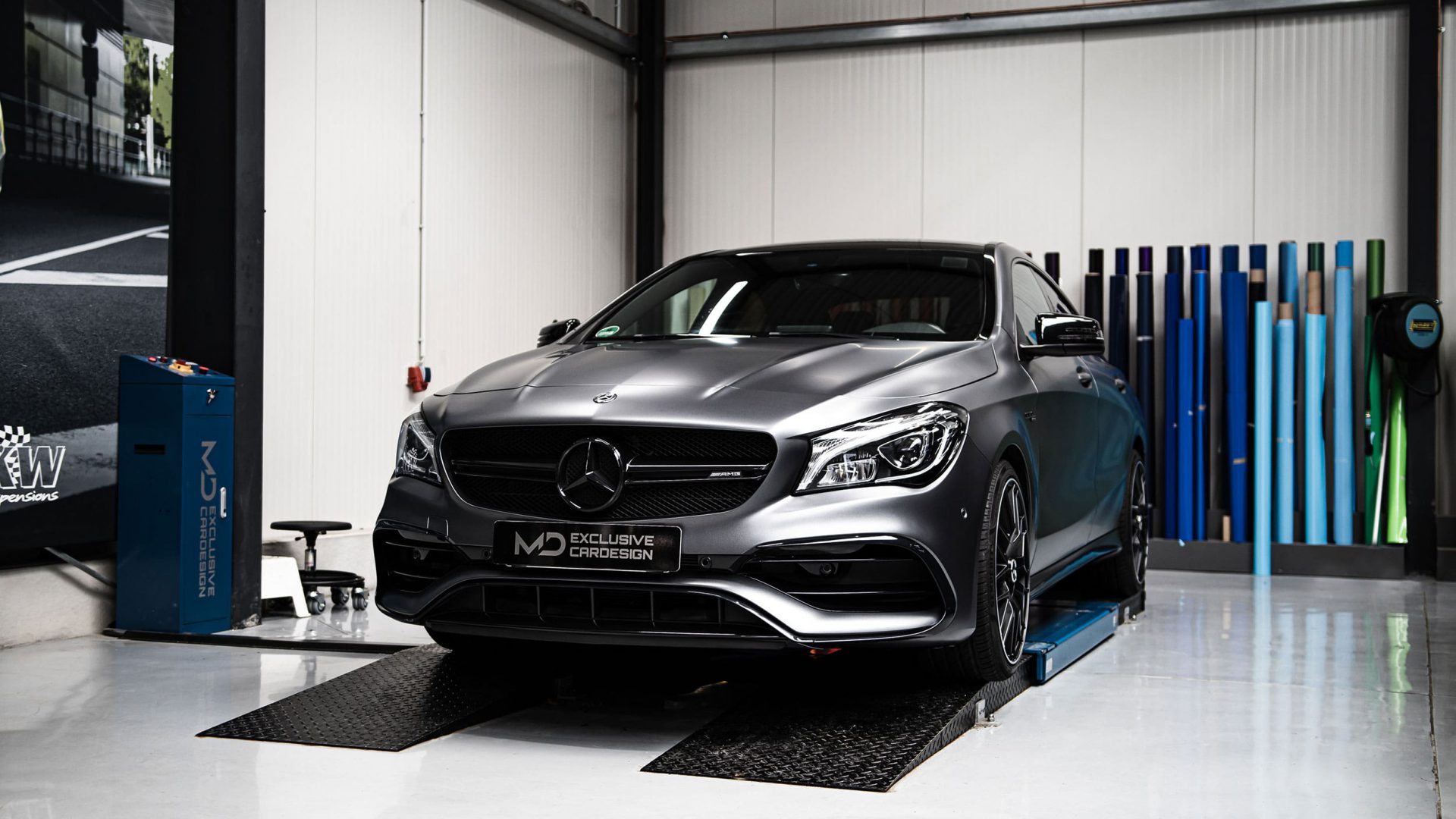 Mercedes-AMG CLA 45 4MATIC+ C117 - Folierung in PWF Matt Dark Charcoal ...