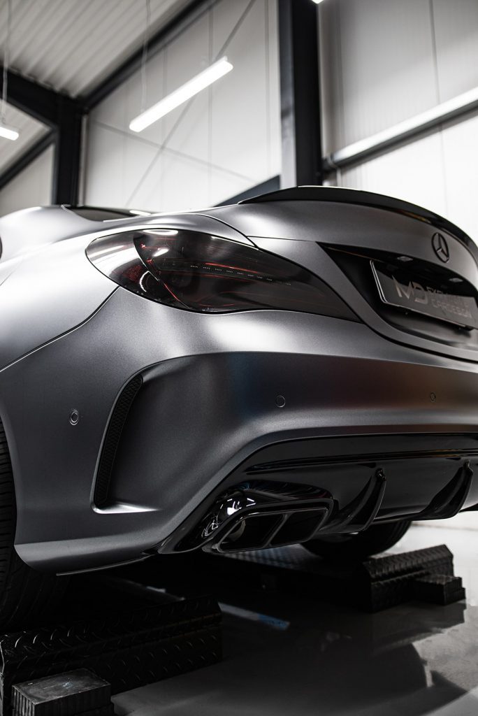 Mercedes-AMG CLA 45 4MATIC+ C117 - Folierung in PWF Matt Dark Charcoal ...