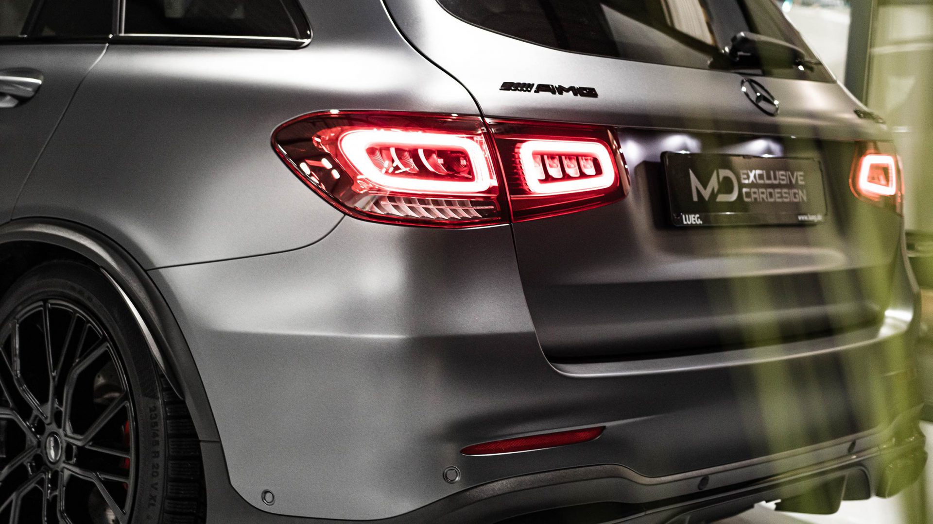 Mercedes-AMG GLC 63 SUV X253 - Folierung in PWF Matt Dark Charcoal CC ...