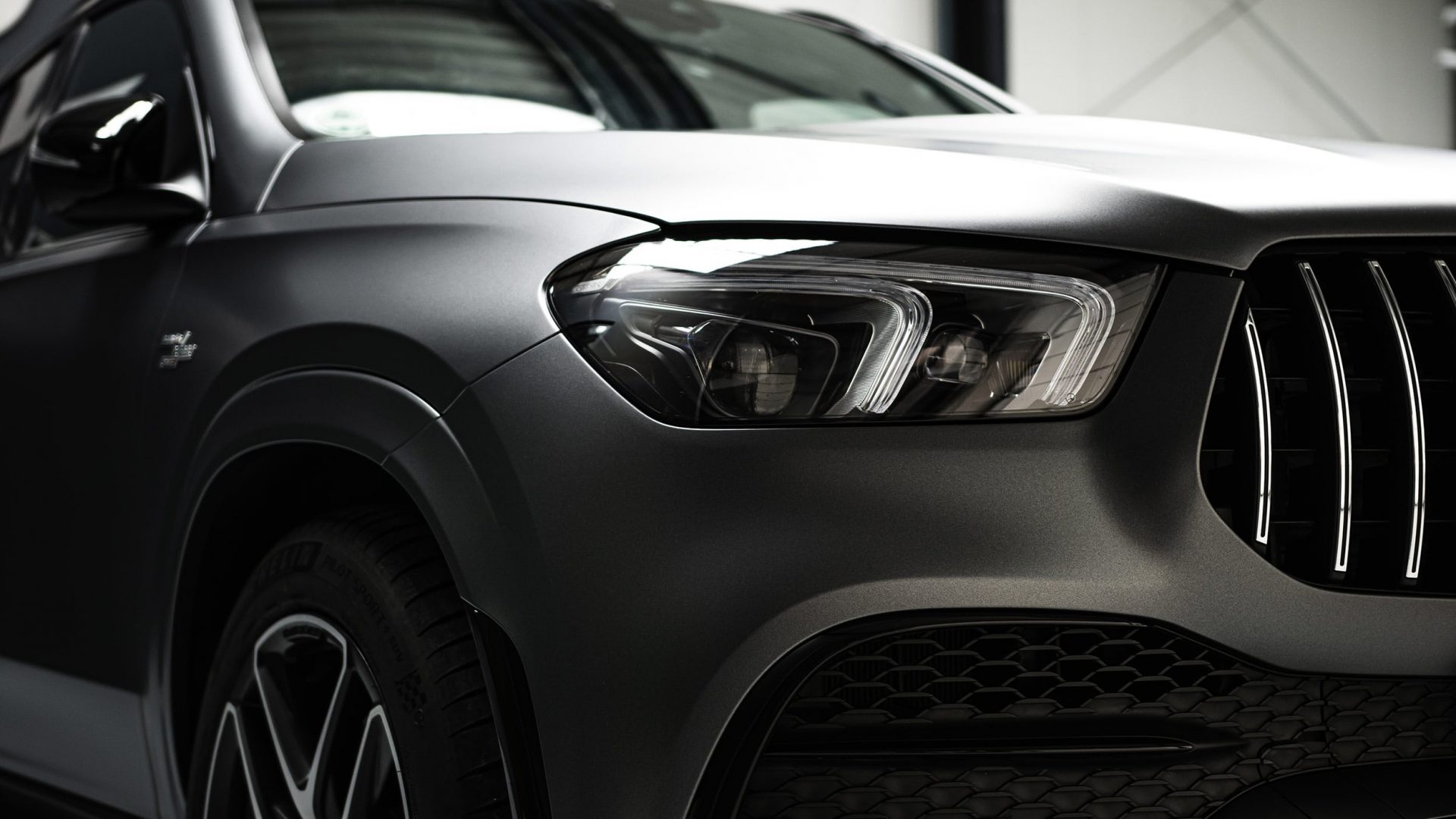 Mercedes-AMG GLE 63 SUV W167 - Folierung in PWF Matt Dark Charcoal CC ...