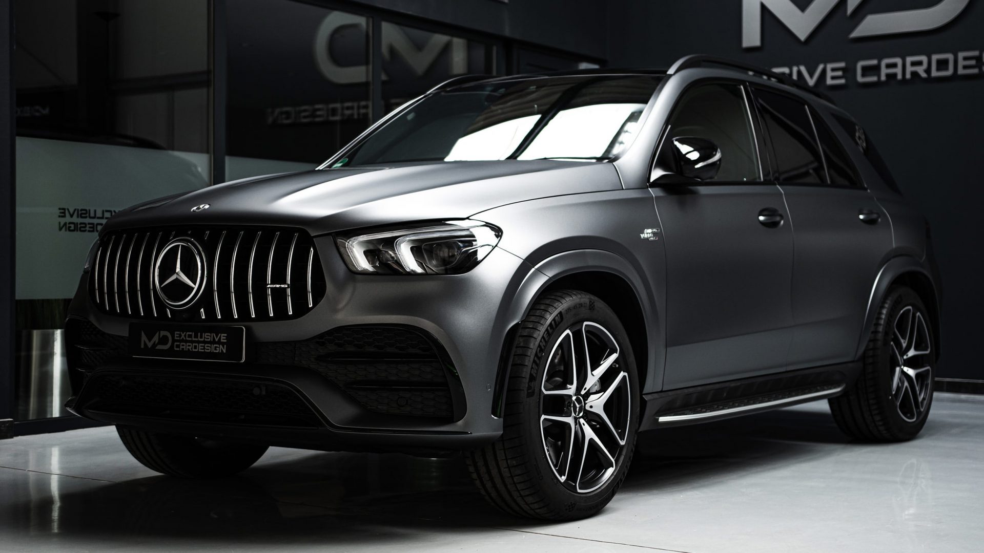 Mercedes-AMG GLE 63 SUV W167 - Folierung in PWF Matt Dark Charcoal CC ...
