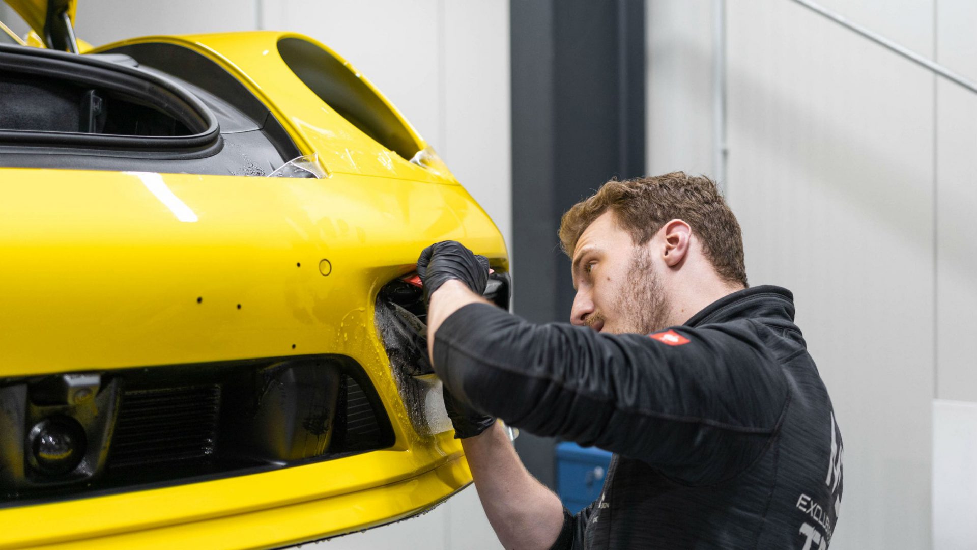 Porsche 911 4 S 992 Lackschutzfolie Hexis BODYFENCE PPF Paint ...