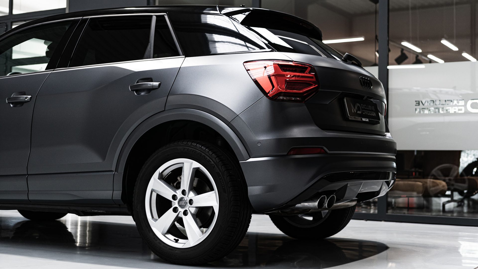 Audi Q2 - Wrapping in PWF Matt Dark Charcoal CC 4015 - M&D exclusive ...