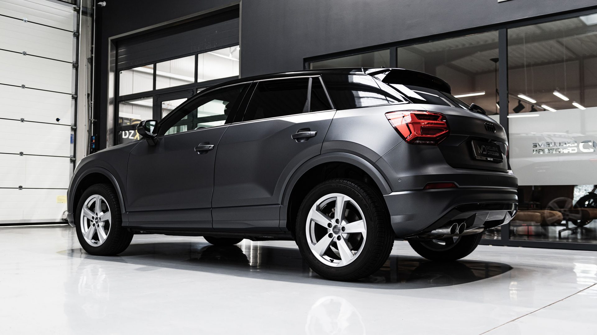Audi Q2 - Wrapping in PWF Matt Dark Charcoal CC 4015 - M&D exclusive ...