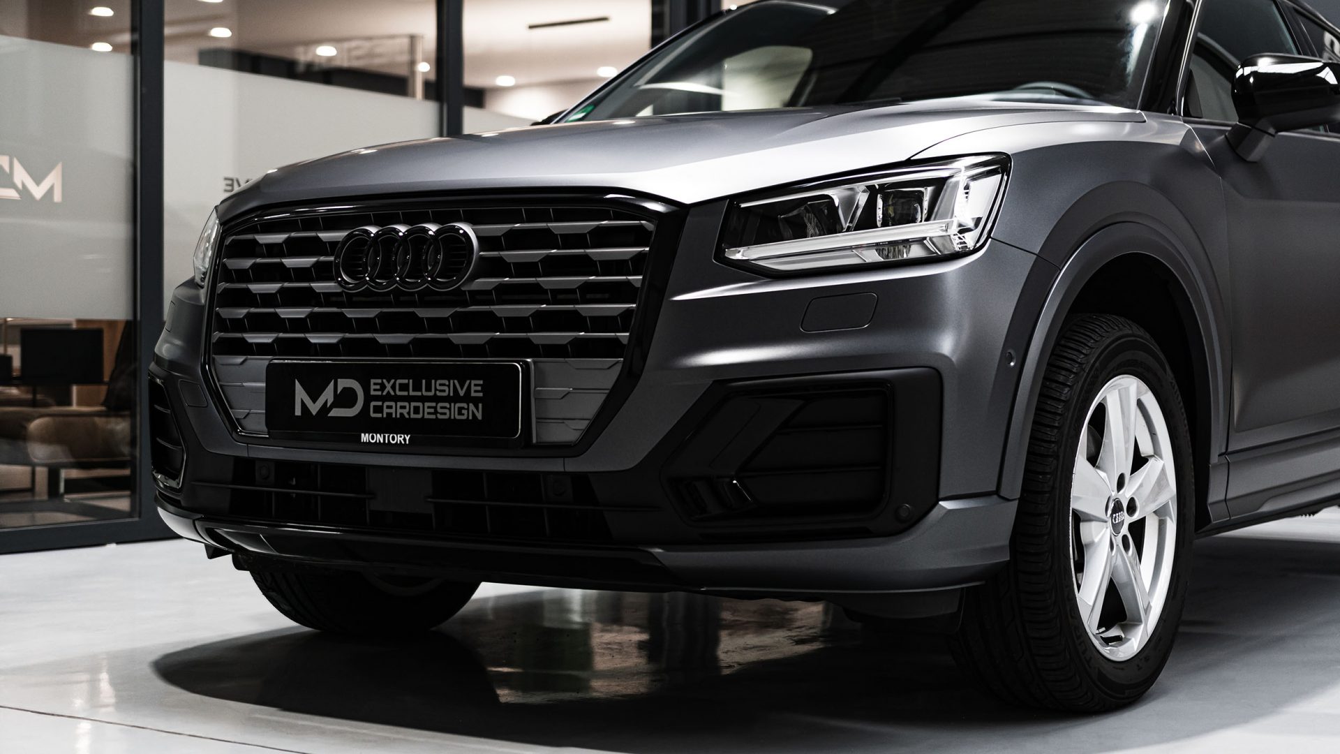 Audi Q2 - Wrapping in PWF Matt Dark Charcoal CC 4015 - M&D exclusive ...