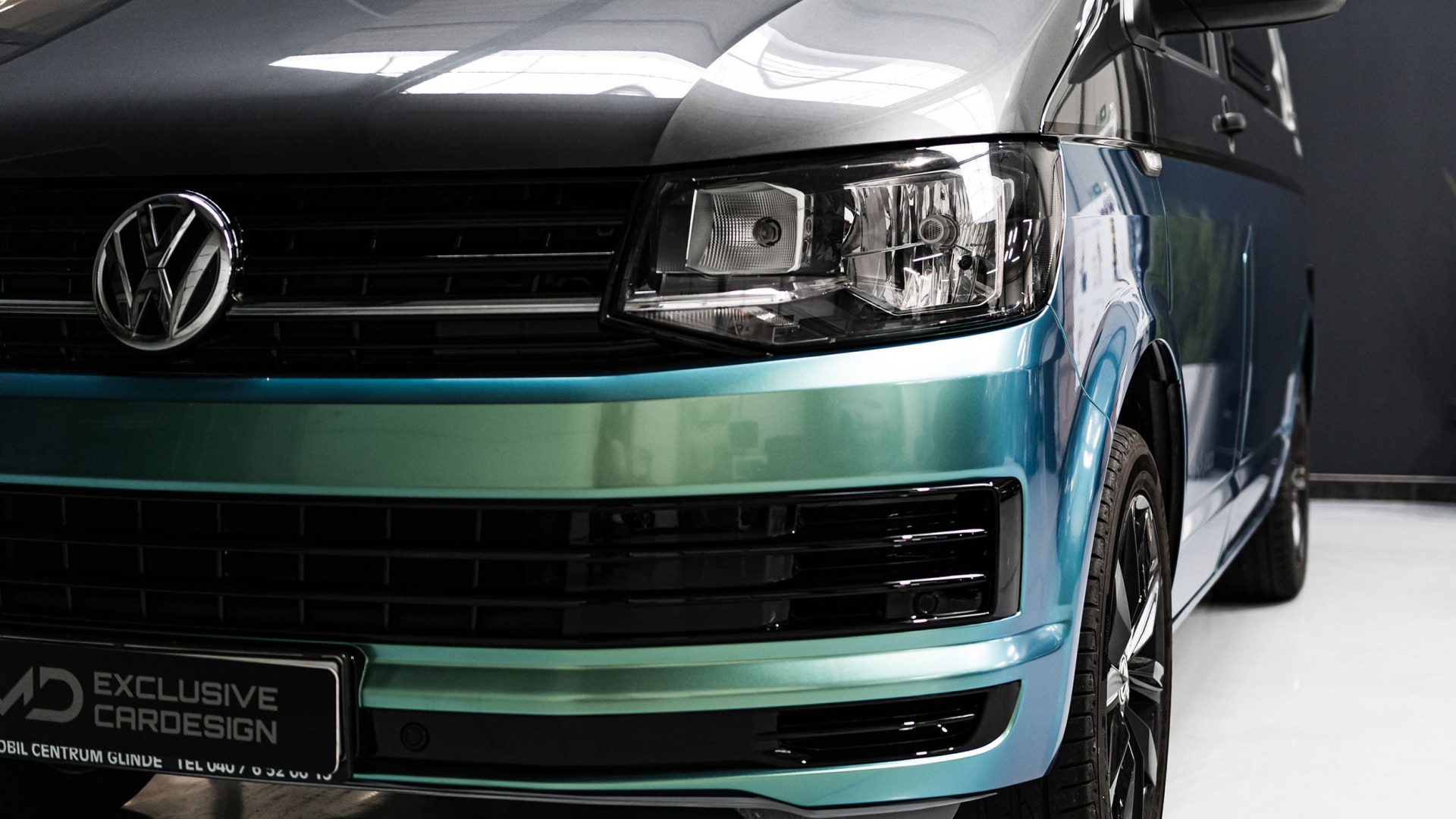 Volkswagen T6 Transporter - Folierung in Oracal Aquamarin Matt M318 - M ...