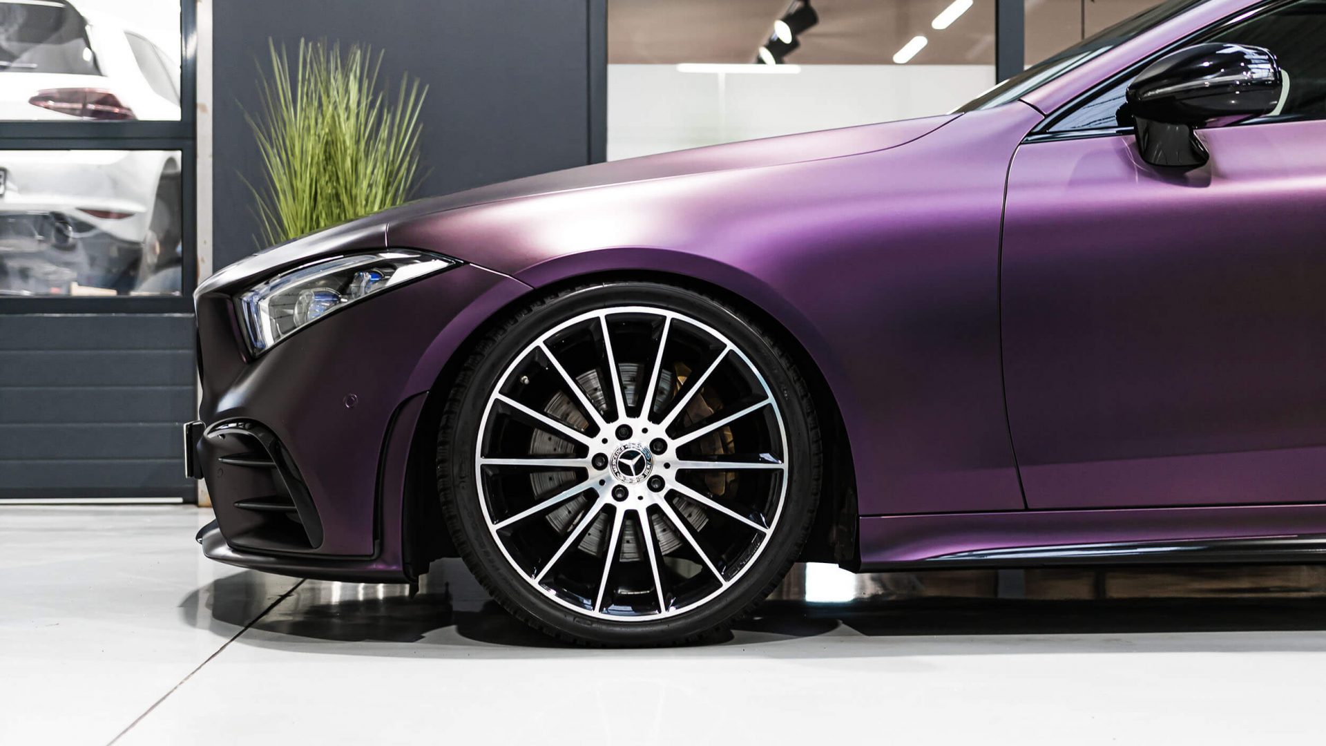 Mercedes-AMG CLS 53 C257 - Folierung in PWF Matt Midnight Purple CC ...