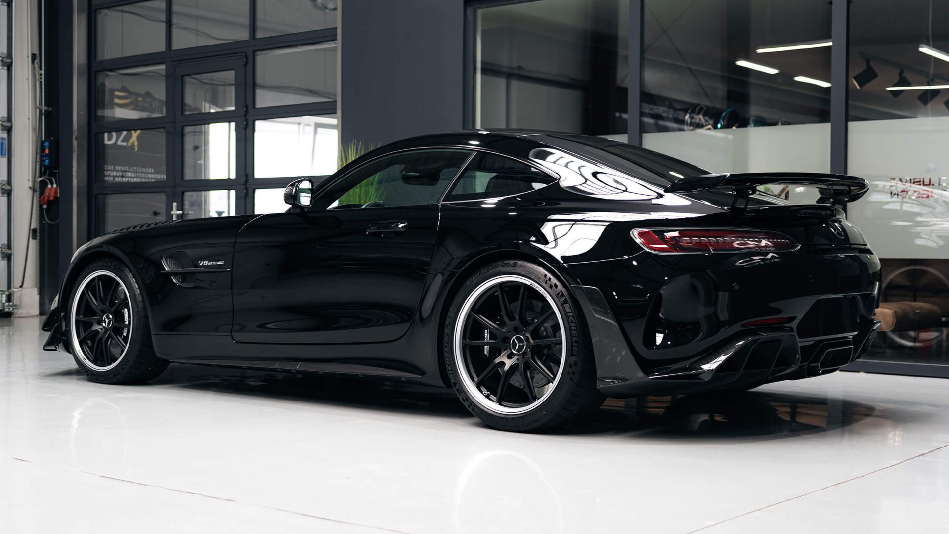 Mercedes-AMG GT R PRO - Steinschlagschutzfolierung - XPEL Ultimate Plus PPF Lackschutz Folie - M ...