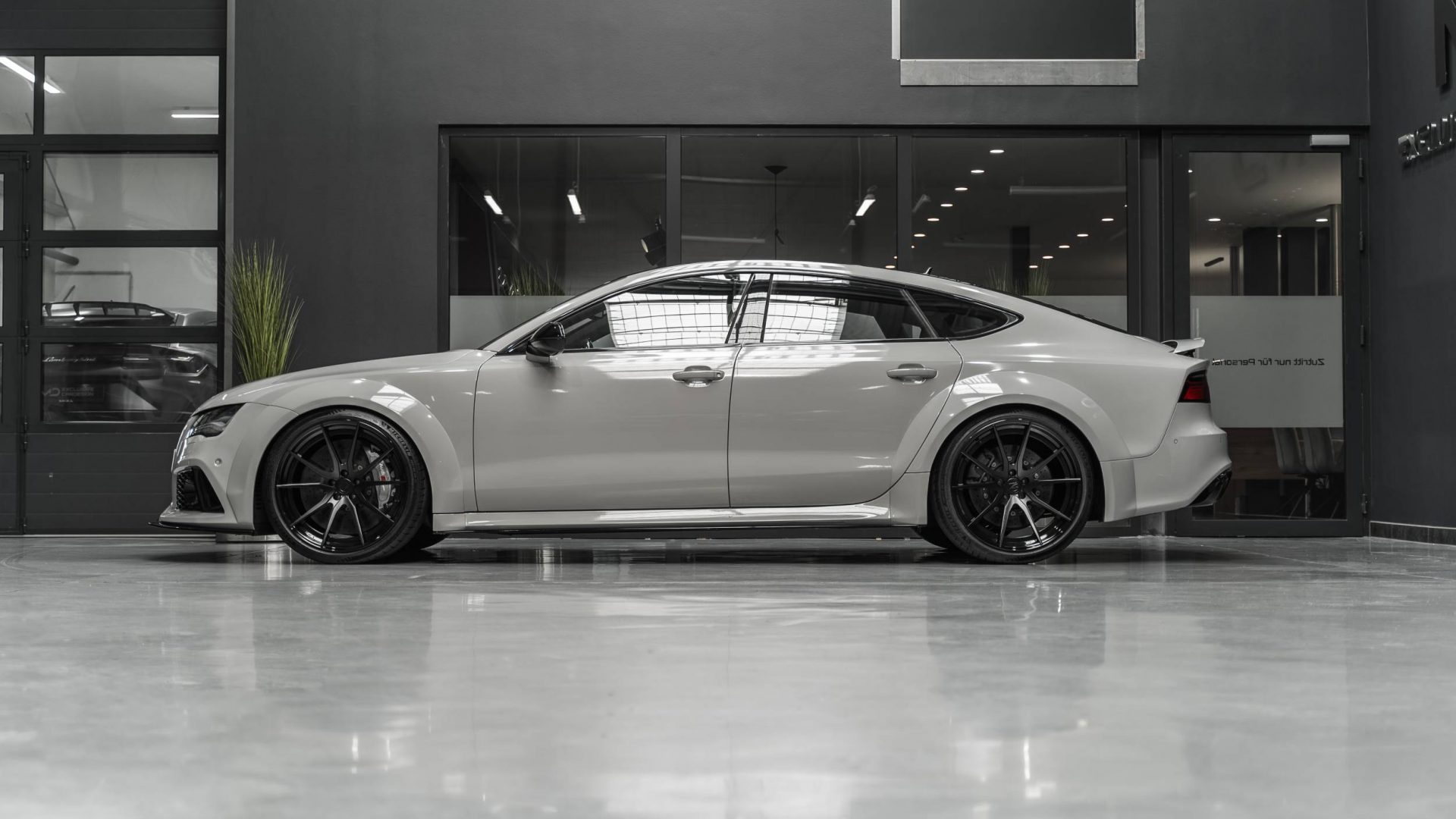 Audi RS Q8 - Folierung in PWF Chalk Grey CC 4166 - M&D exclusive ...